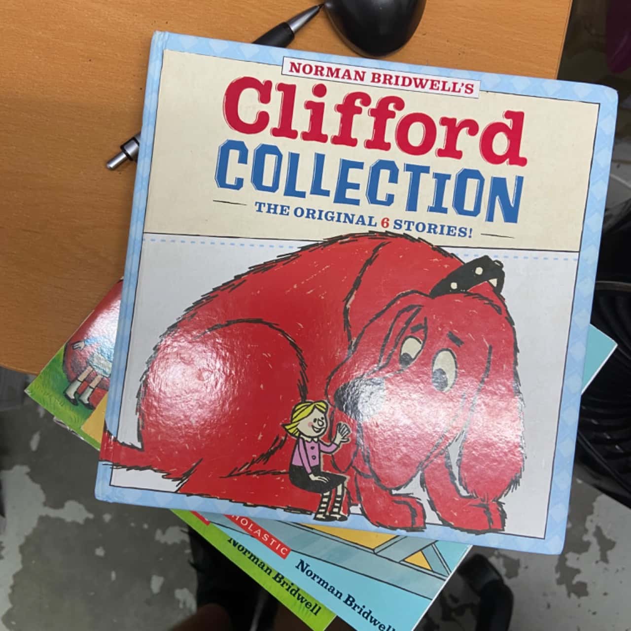 Norman Bridwell's clifford 4 book collection