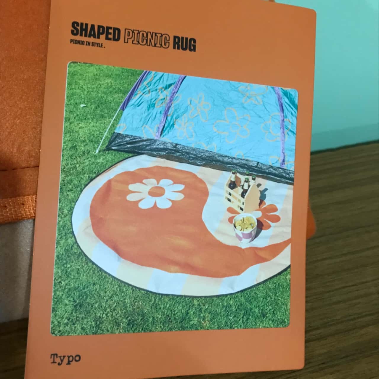 BNWT Typo Shaped Picnic Rug 180 cm x 180 cm Orange Ying Yang RRP $25.99(s)
