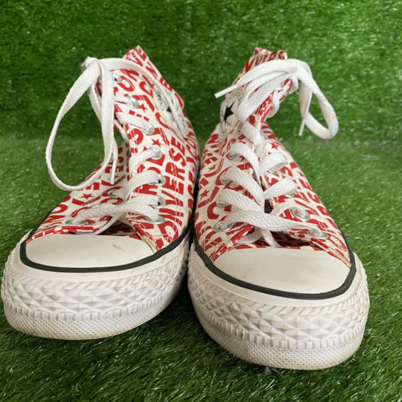 Converse All Stars Sneakers Red / White Size 7(s)