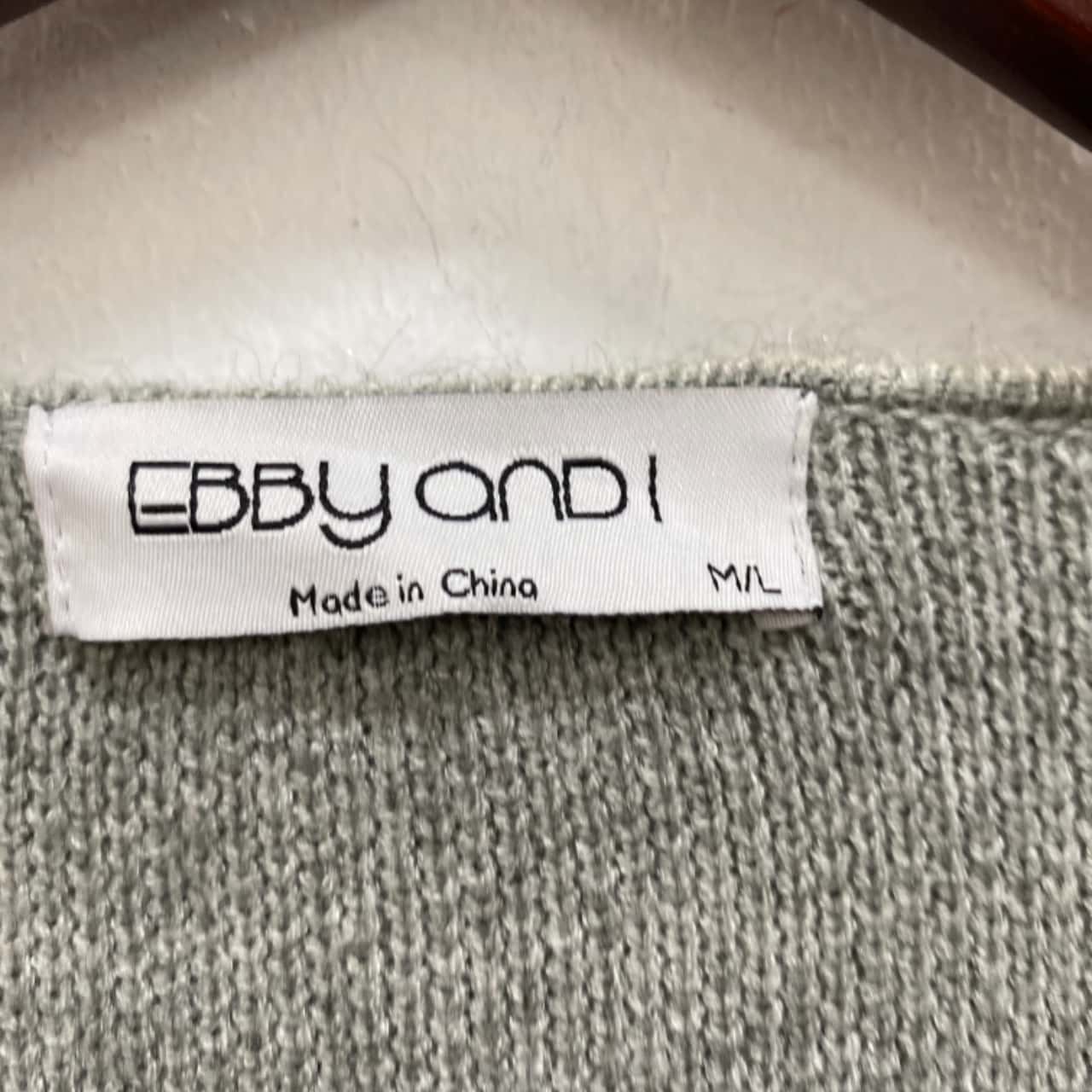 Ebby And I Womens Size M/L Pullover Grey (s)