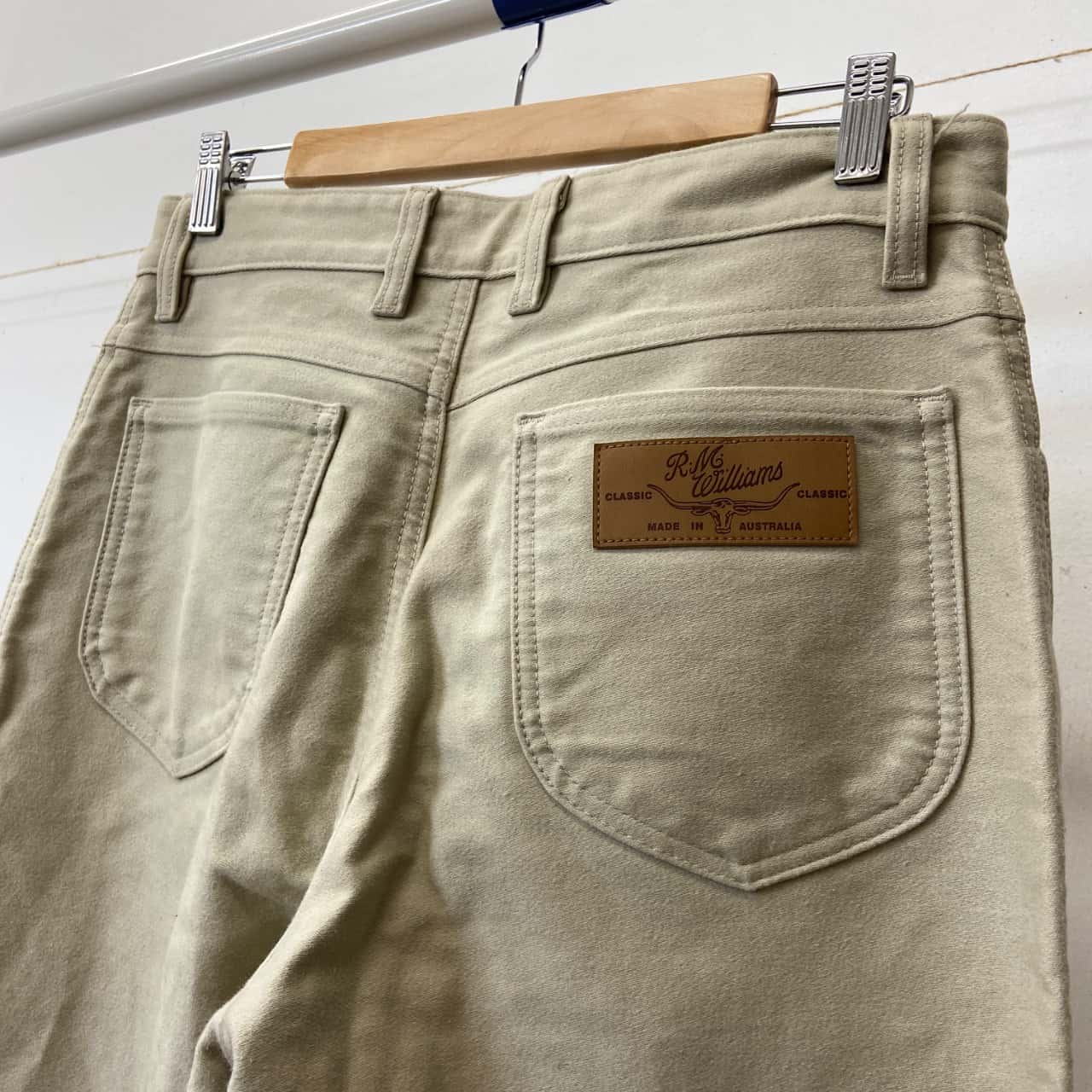 R.M.Williams Straight Leg Jeans in Beige Size 32R