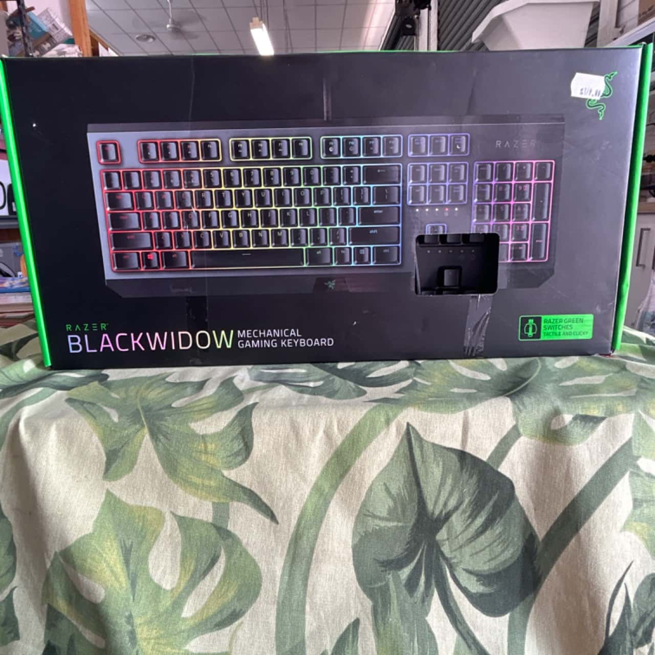 Razor black widow mechanical gaming keyboard (b8)(s)