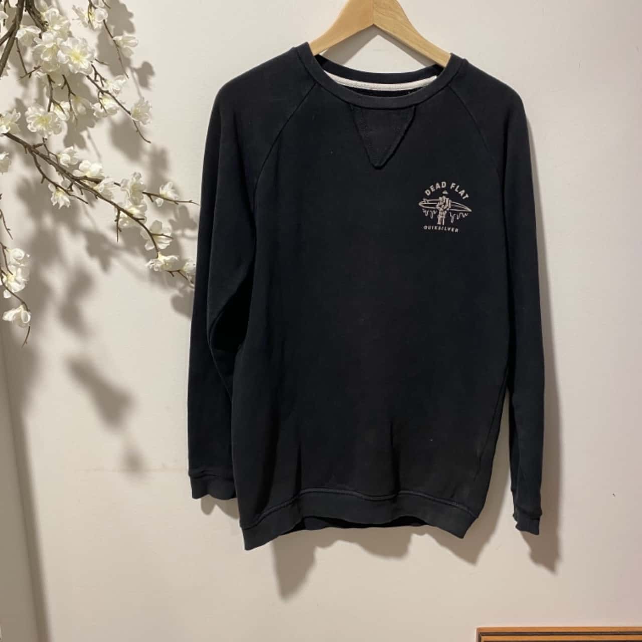 Quicksilver Mens Size 14 Crewneck (s)