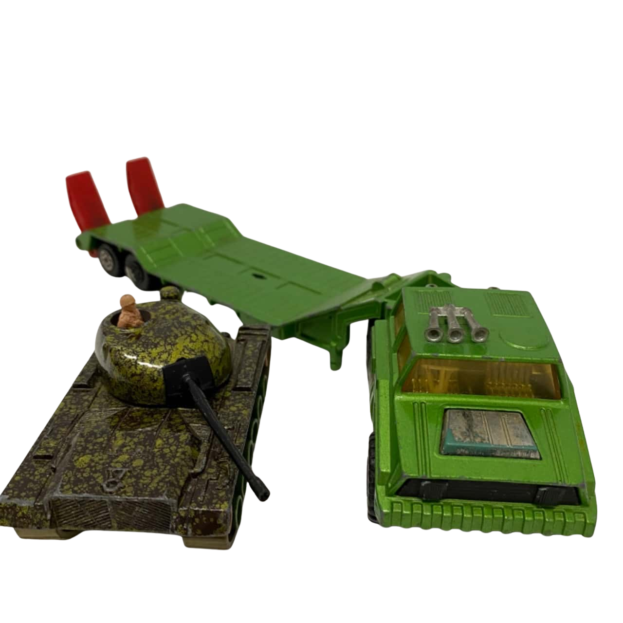 Matchbox Battle Kings Tank Transporter & Tank K-102(s)