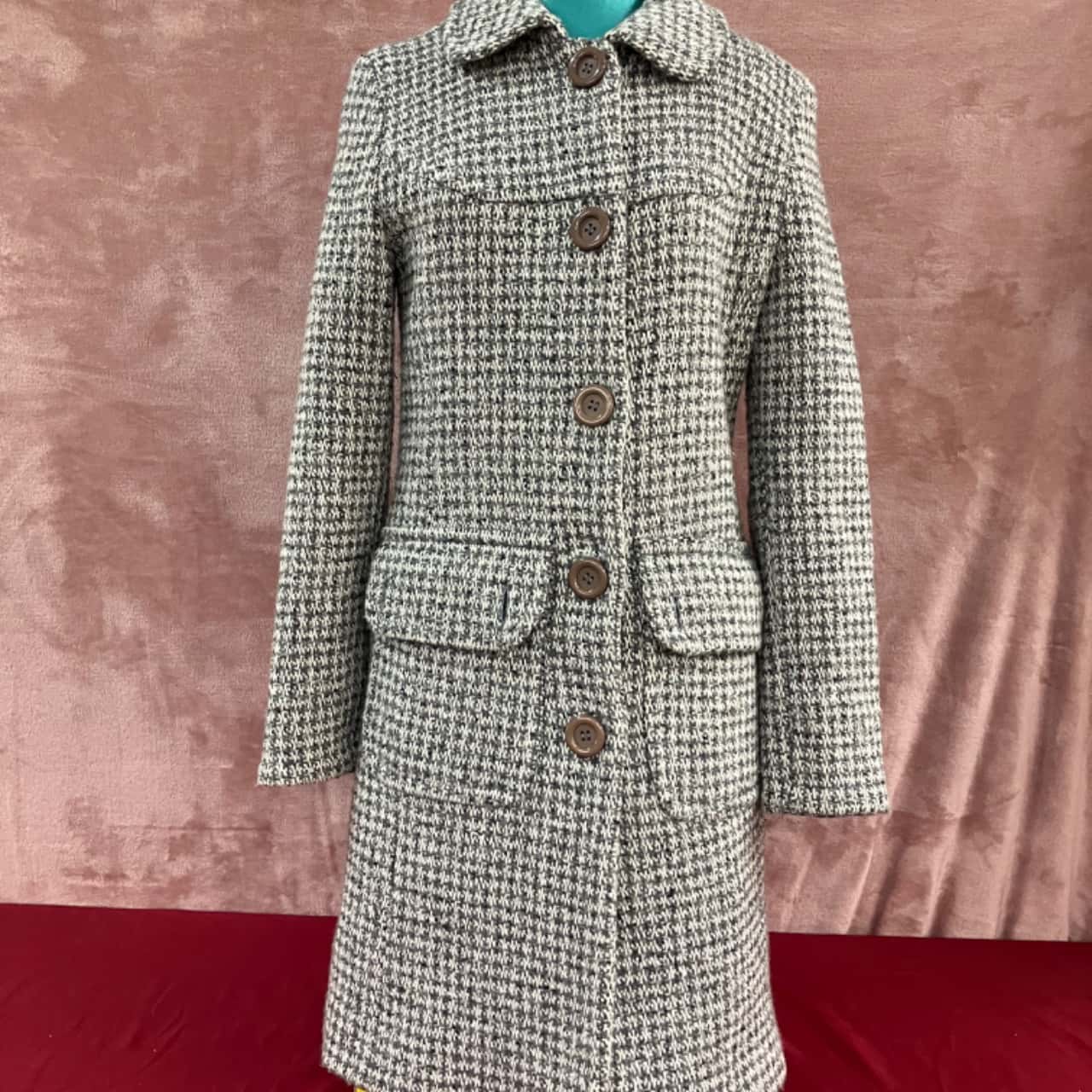 Sailor Women's Size 12 Winter Coat Grey / White