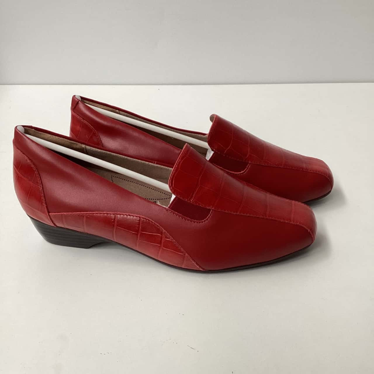 Homyped Womens Size 10 Red (s)