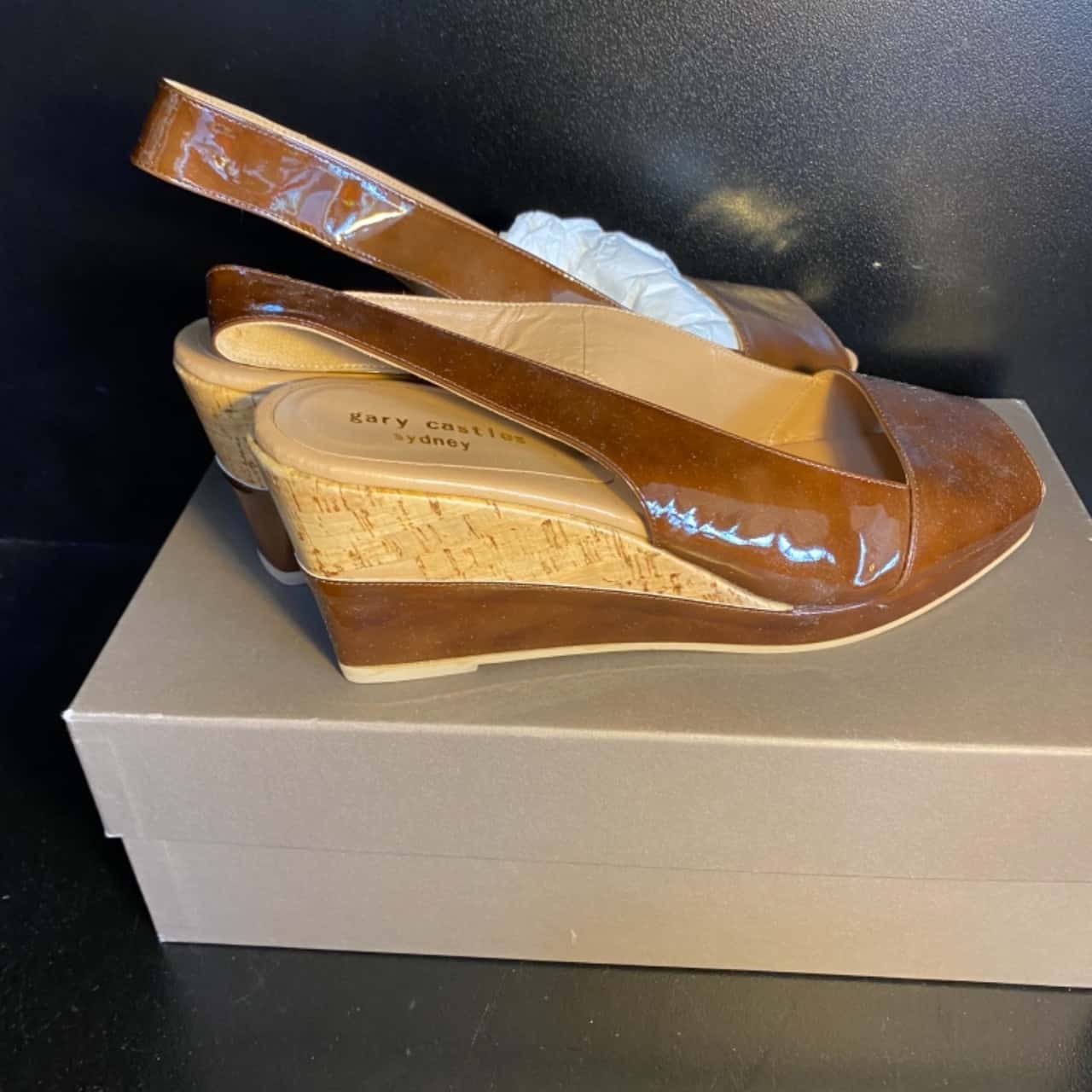 Gary castle Womens Size 40 Brown wedge(s)