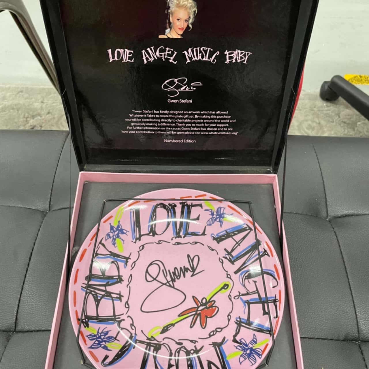 Gwen Stefani Commemorative Plate(s)