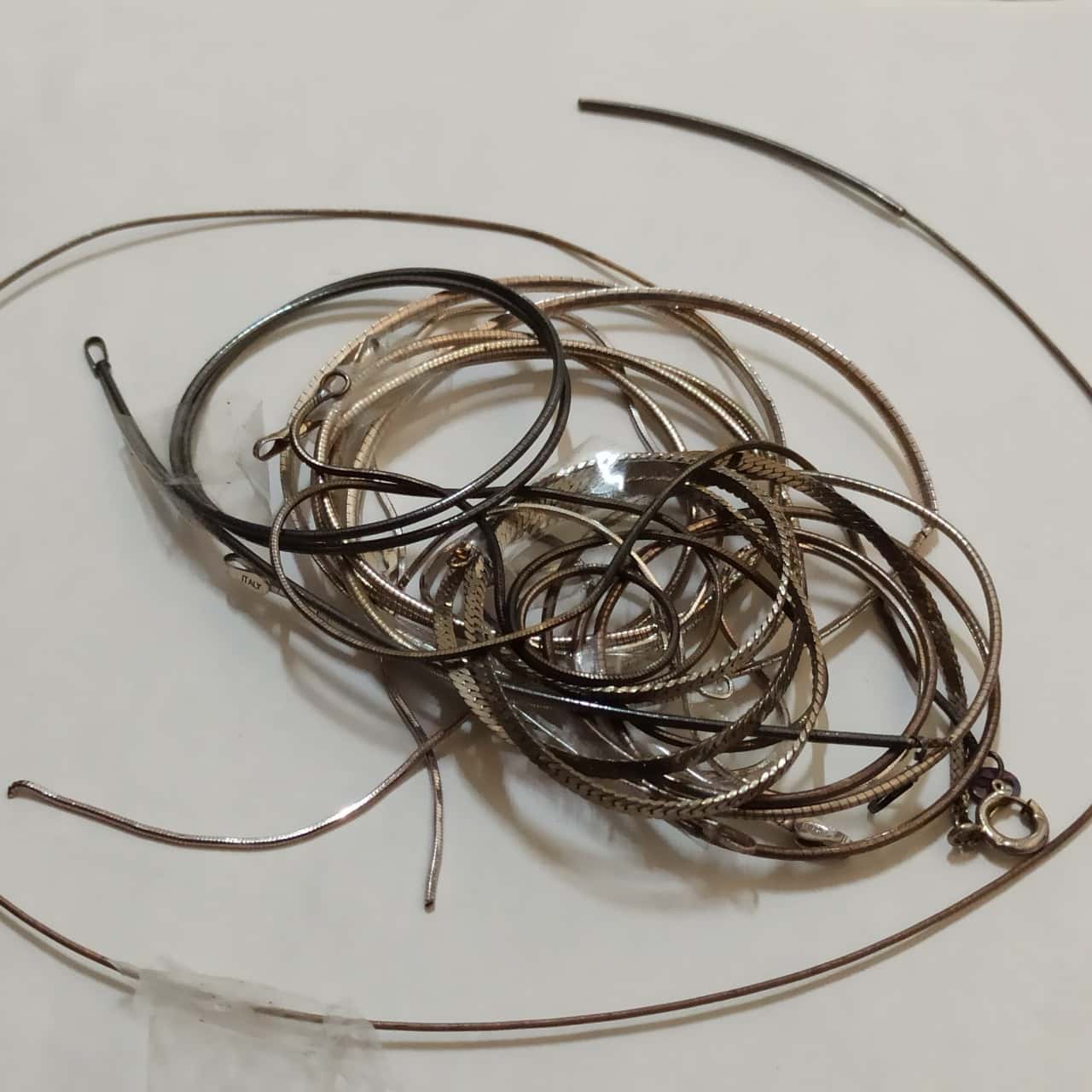 Assorted Broken Necklace Silver Bundle (b7e)