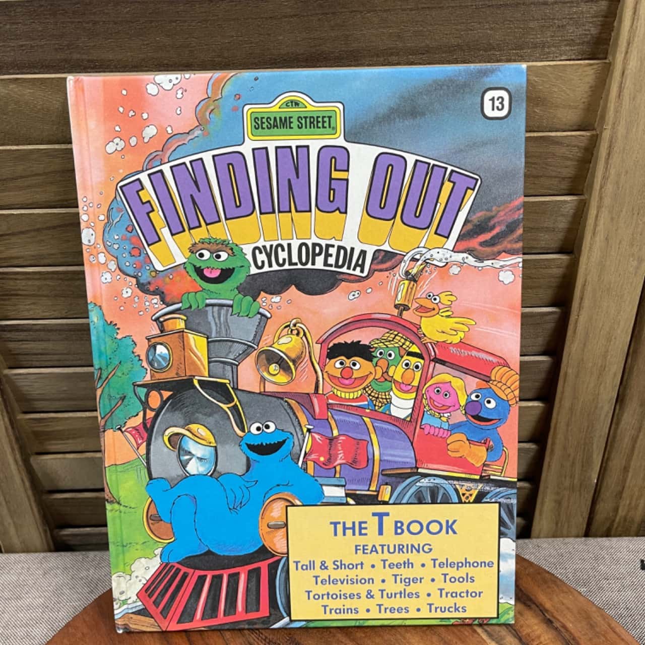 Vintage The Sesame Street Finding Out Encyclopedia Set 15 Books A - Z