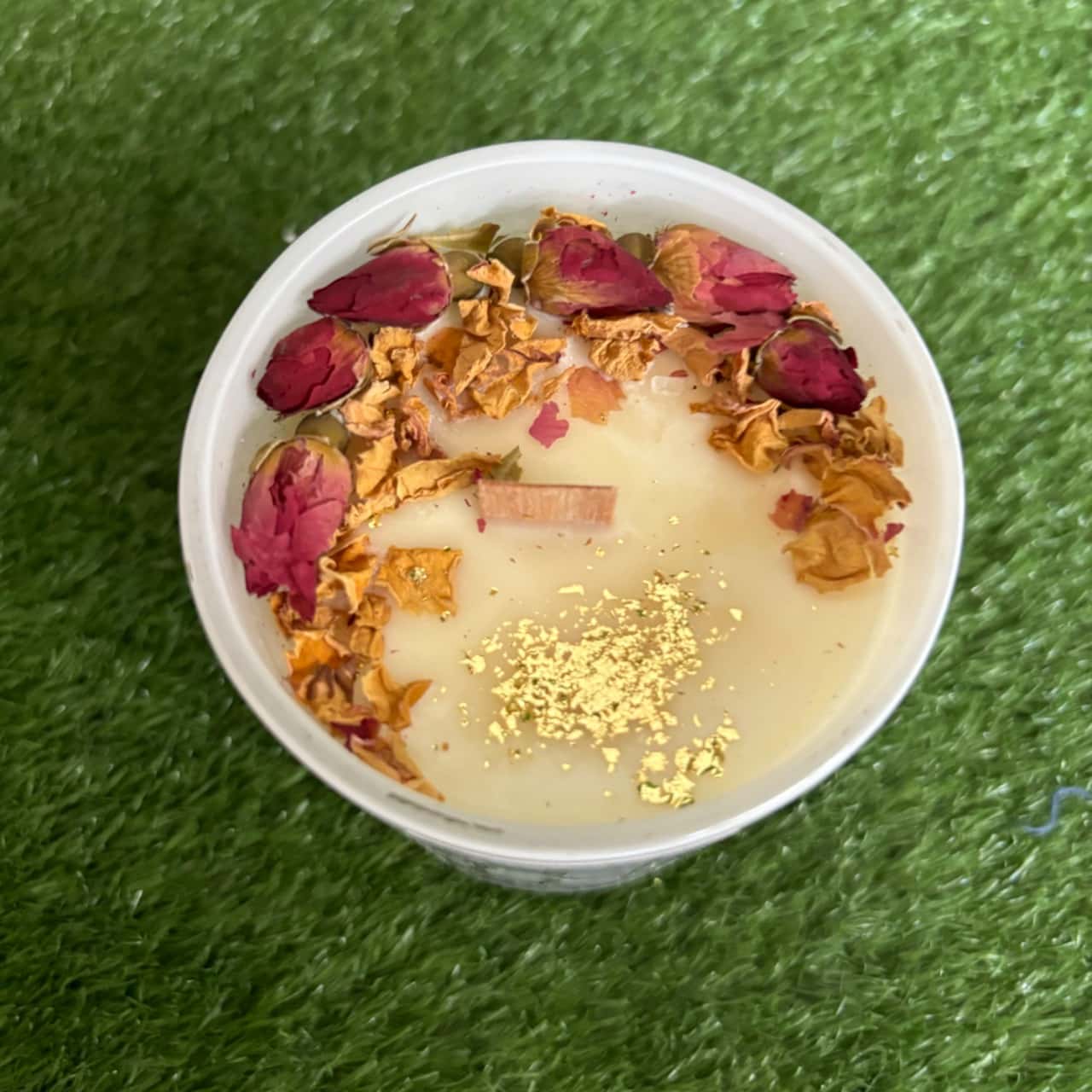 La-Ra Scents Japanese Honeysuckle Candle (s) - New With Tags | Salvos ...