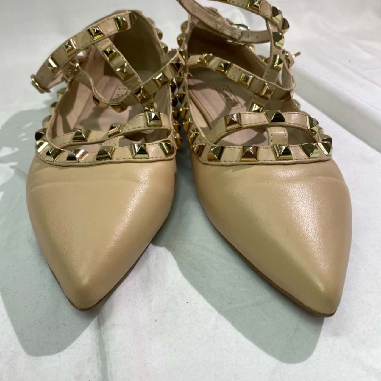 Nude Stud Flat Points(s)