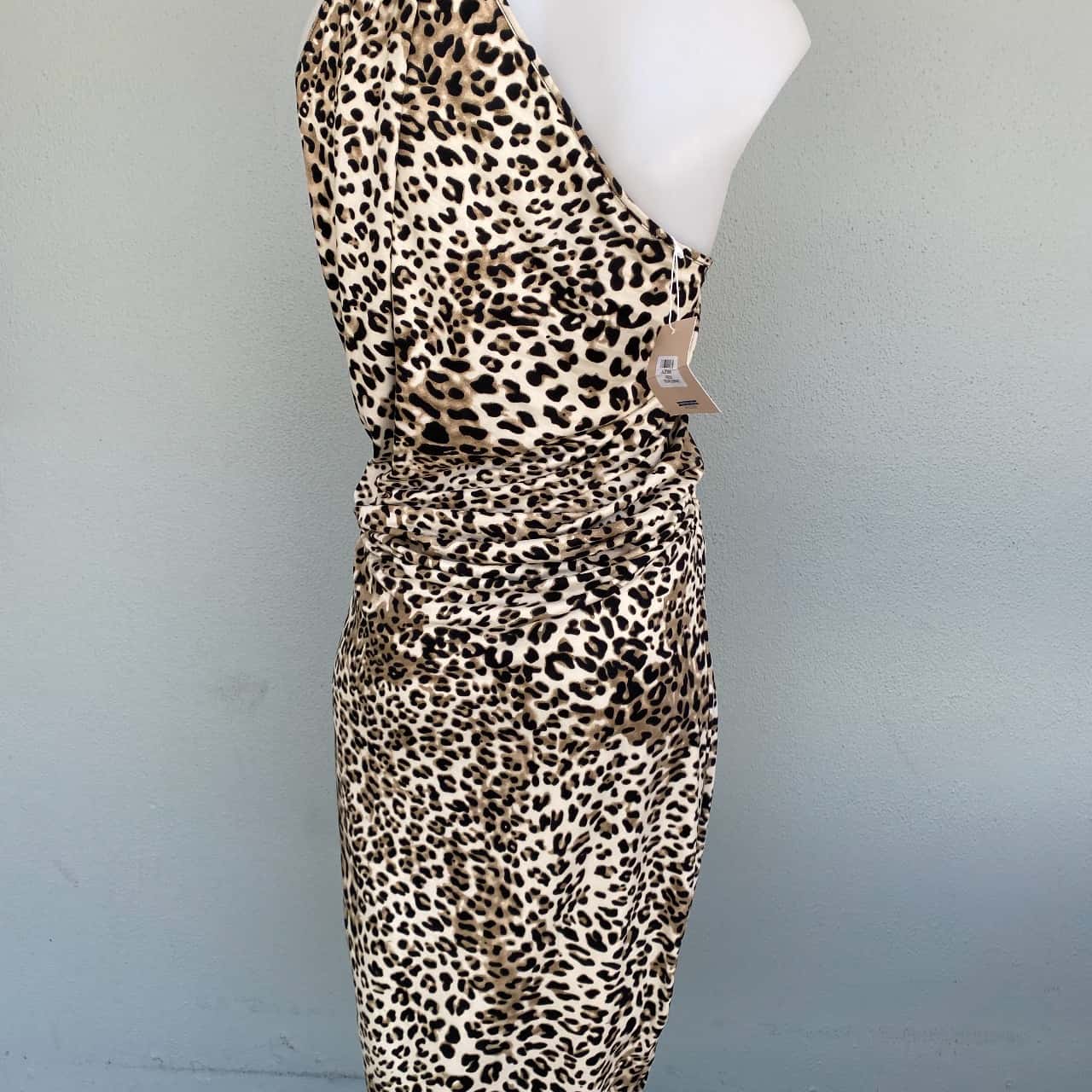 Refuge Womens Size S Off The Shoulder Animal print Dress(s)