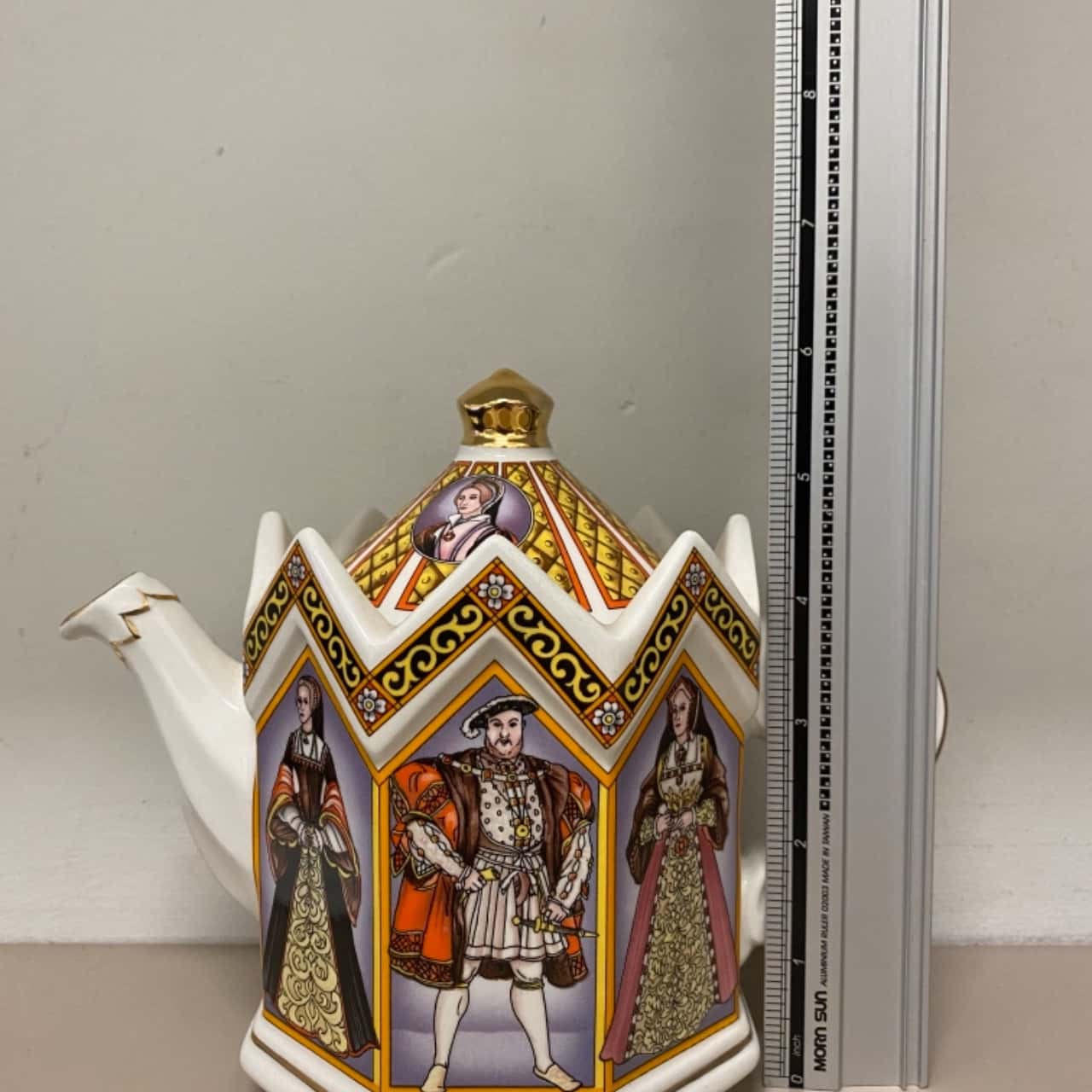 Vintage Sadler England 'King Henry VIII & His Six Wives' Teapot(s)