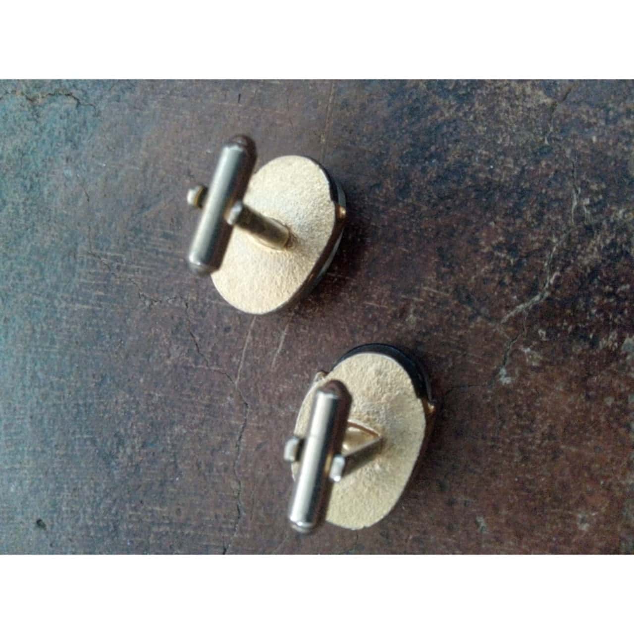 Unusual Vintage 'Pearl in Oyster Shell' Cufflinks(s)