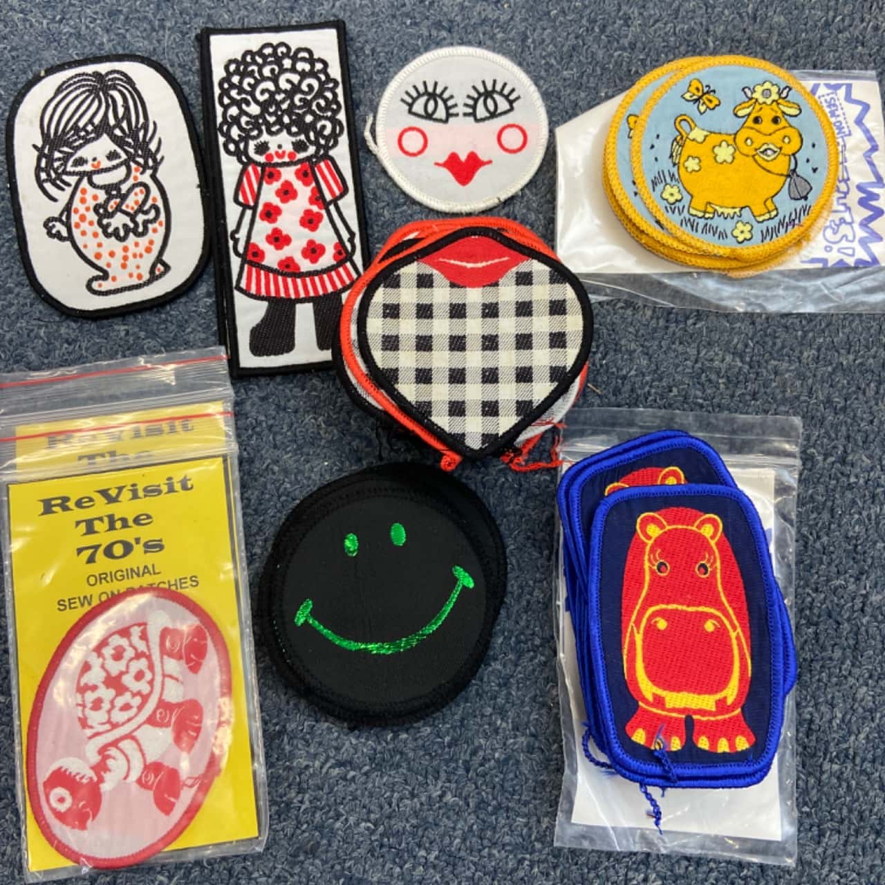 50 vintage cloth patches (s)