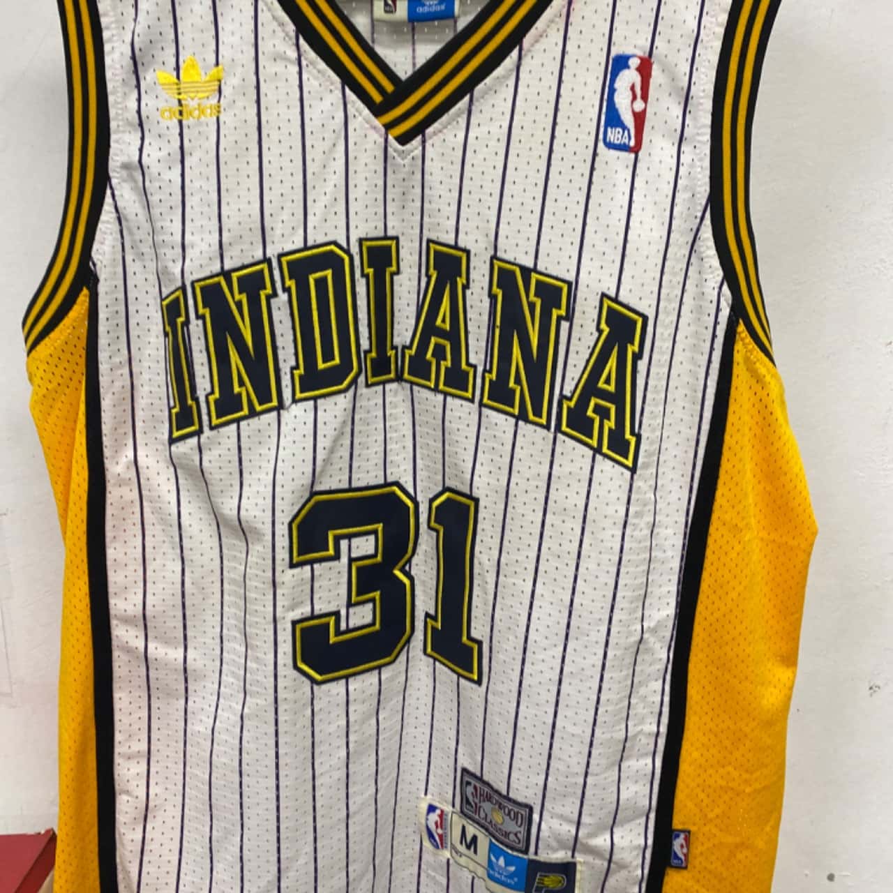 Indiana NBA Mens Size M White / Yellow jersey