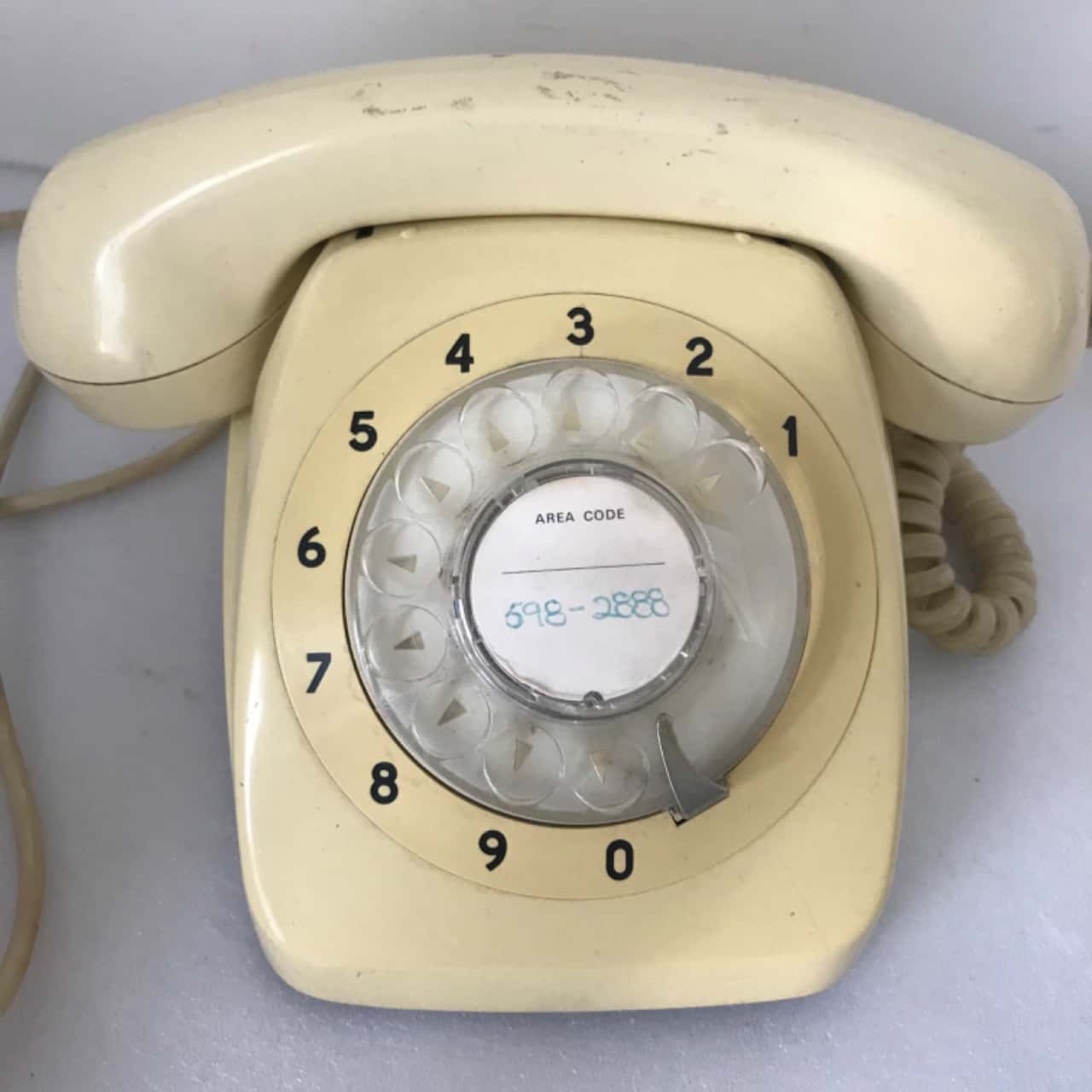 Vintage Cream Colour Dial Phone(s)