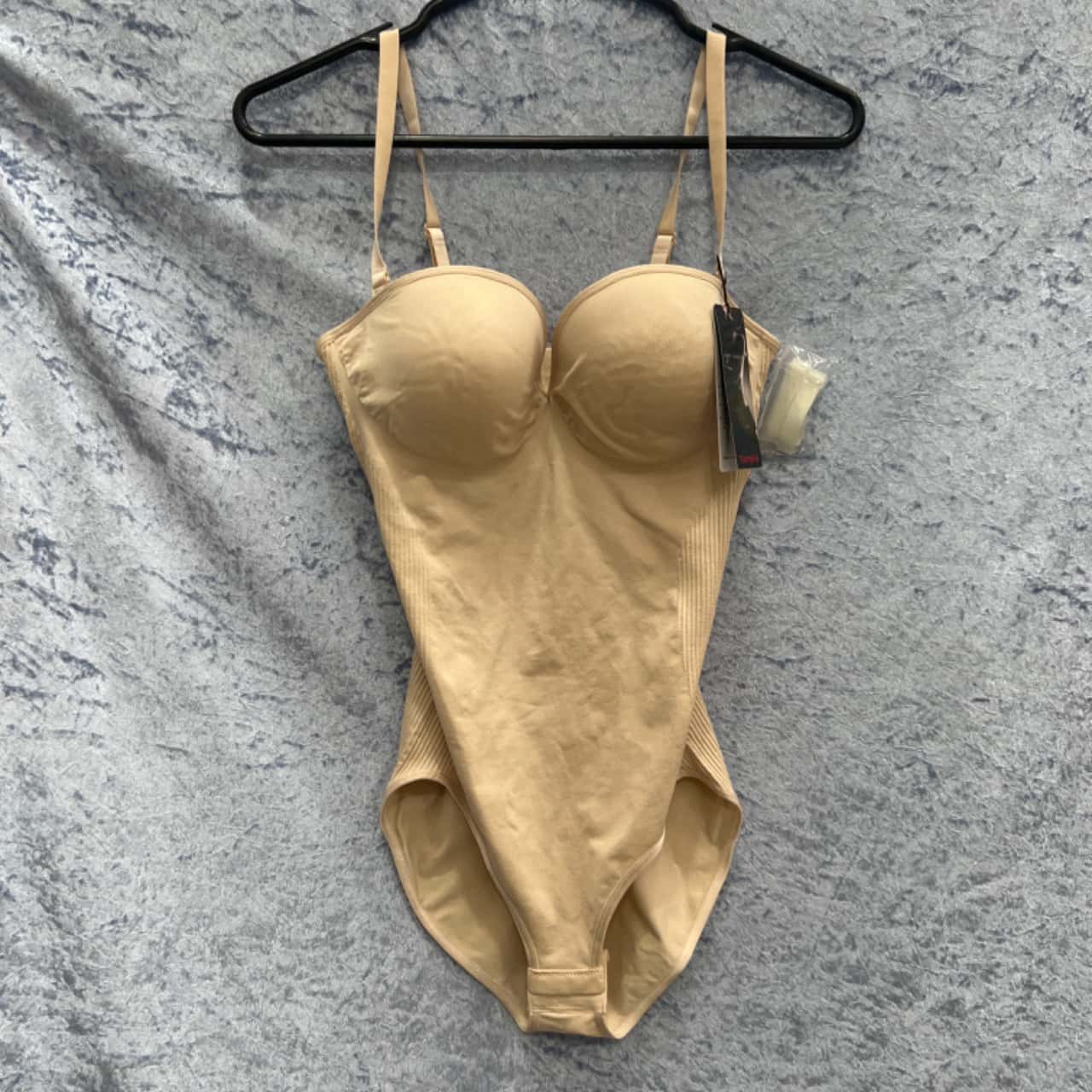 BNWT Triumph Womens Size 14C Bodysuit Cream (s)