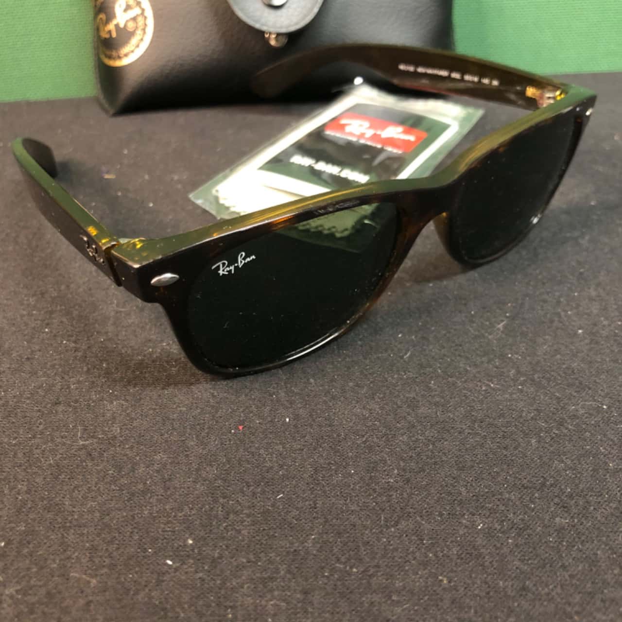 Ray-Ban Unisex Dark Brown Sunglasses and Black Case