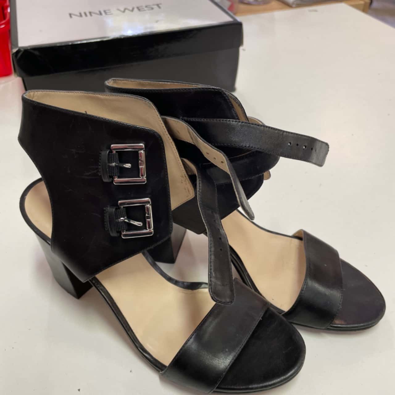 Nines West Womens Size 9 Black Heels