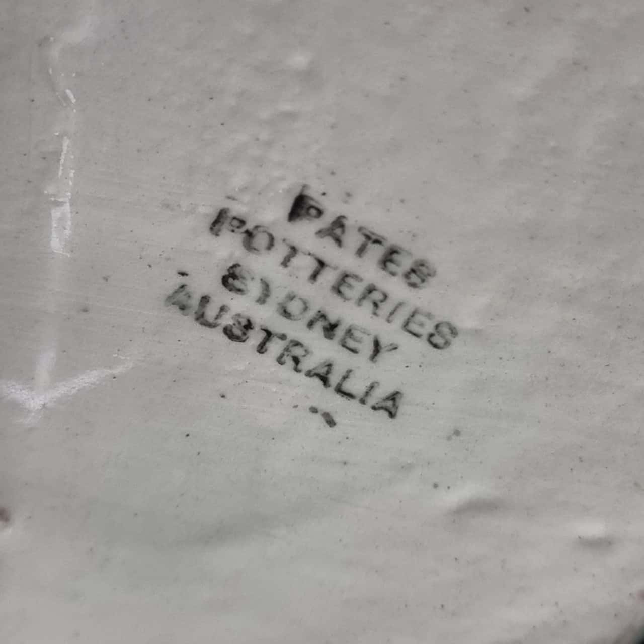 Vase Frog, Sydney based Pates Pottery, operating 1946 to 1980