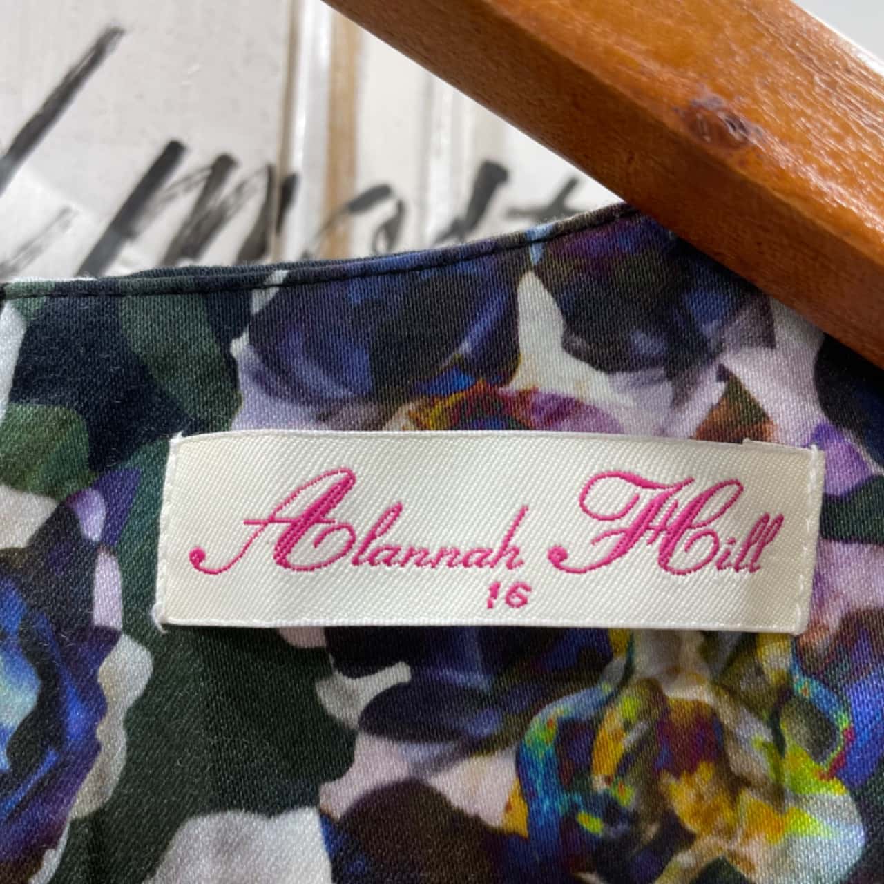 CLEARANCE SALE!! AS NEW!! ALANNAH HILL BRAND!! Womens Size 16 Midi ...