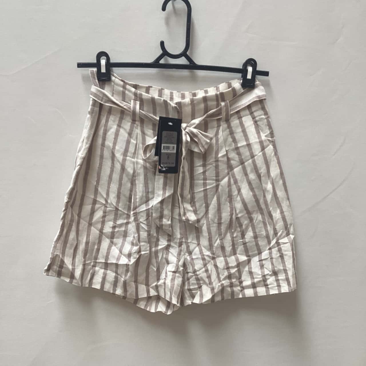 NEW - Forever New Womens Size 8 Shorts linen blend shorts with metalic ...