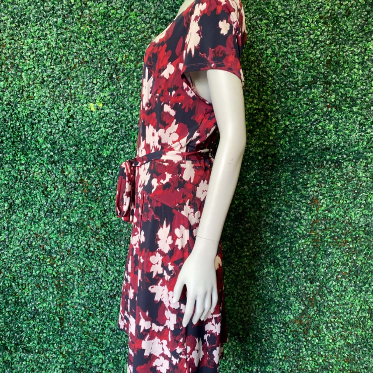 Basque Womens Size 16 Floral Dress Maroon / Navy Blue / White (s)