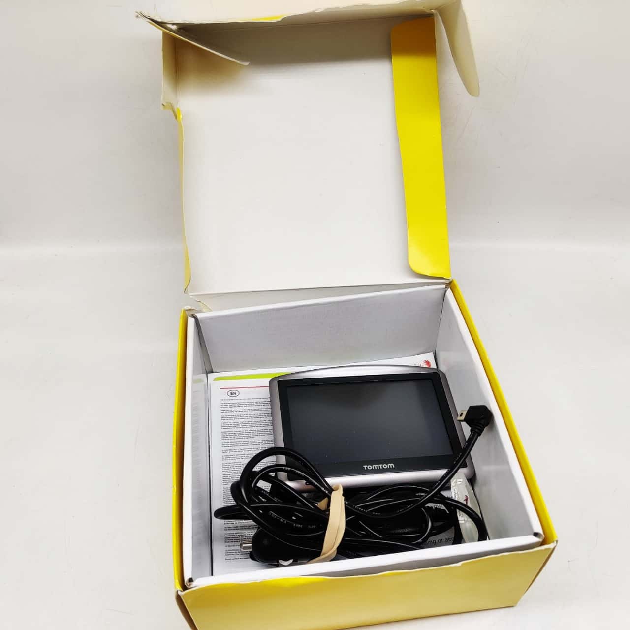 Tom Tom ONE XL Portable Widescreen Satellite Navigation System With ...