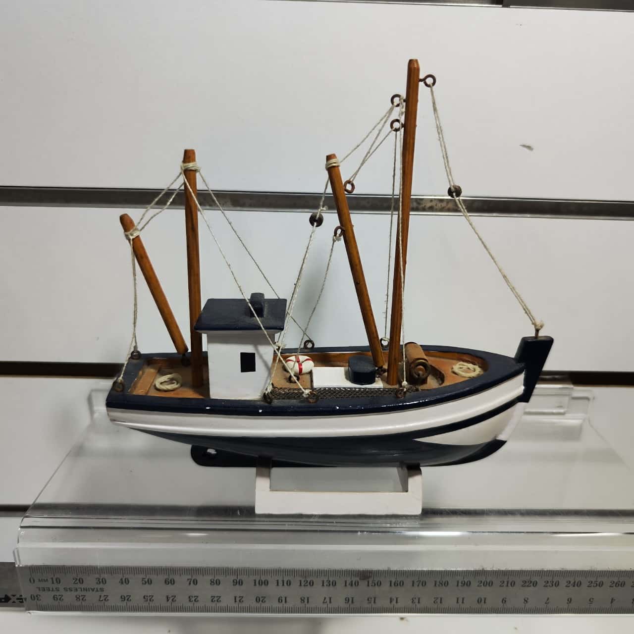 Navy Blue Model Boat 1(s)