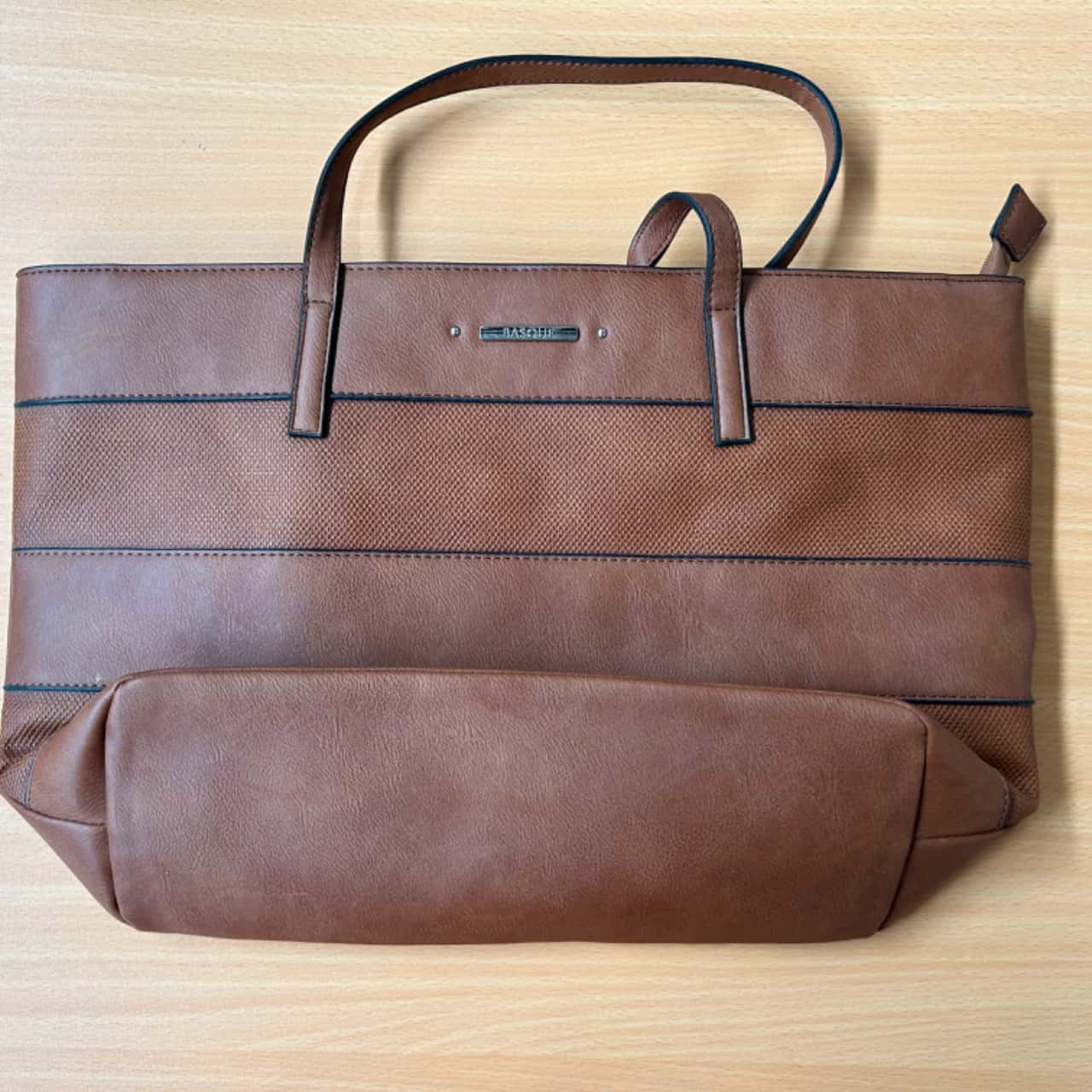 Basque Womens brown tote bag