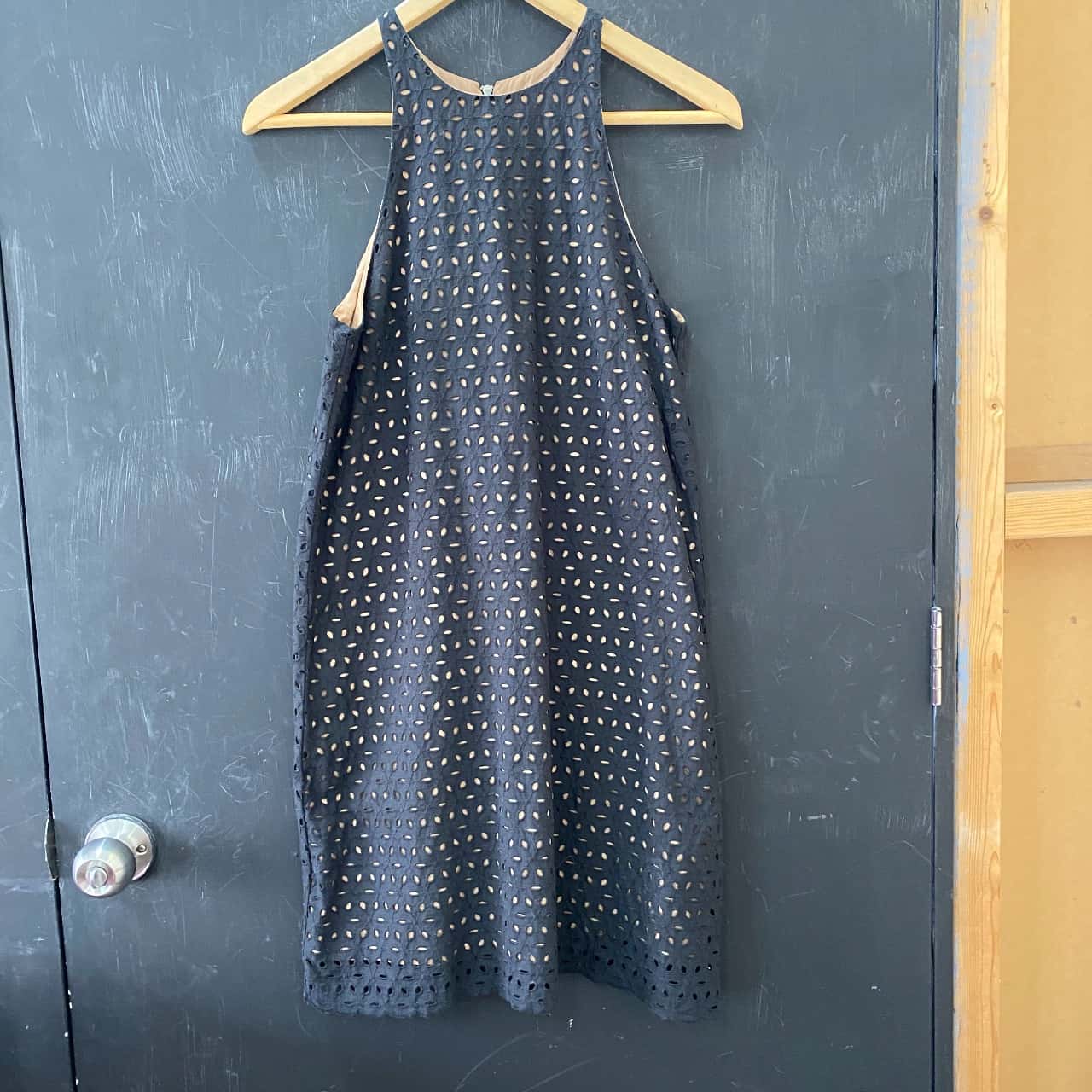 Gorman Size 8 Sleeveless Dress Black With Floral Broderie Anglaise Design