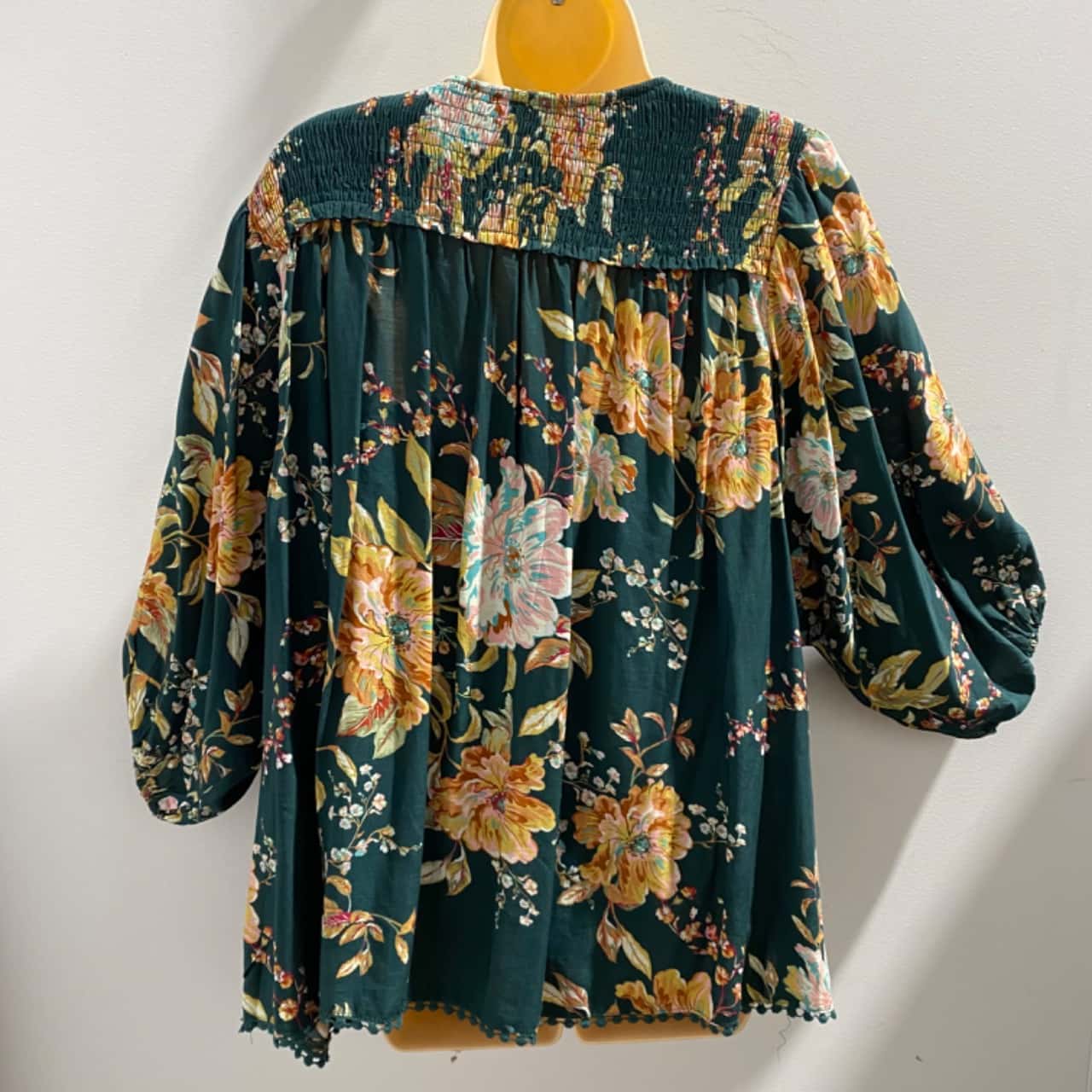 Jaase Womens Size M 3/4 Sleeve Floral / Green Top(s)