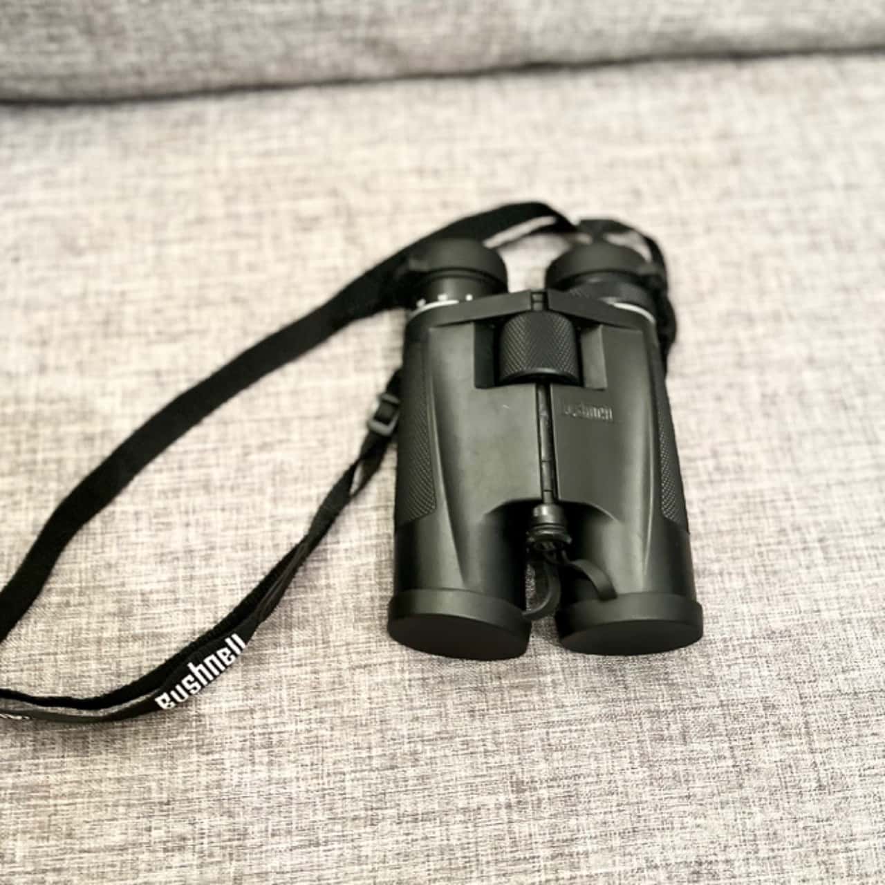Bushnell 8-16 x40 Zoom Power View Roof Prism Binoculars(s)