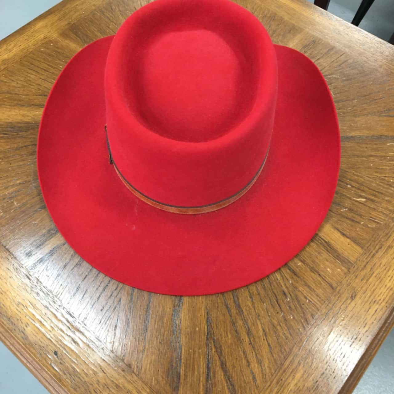 Akubra Unisex Red Hat Size 55(s)