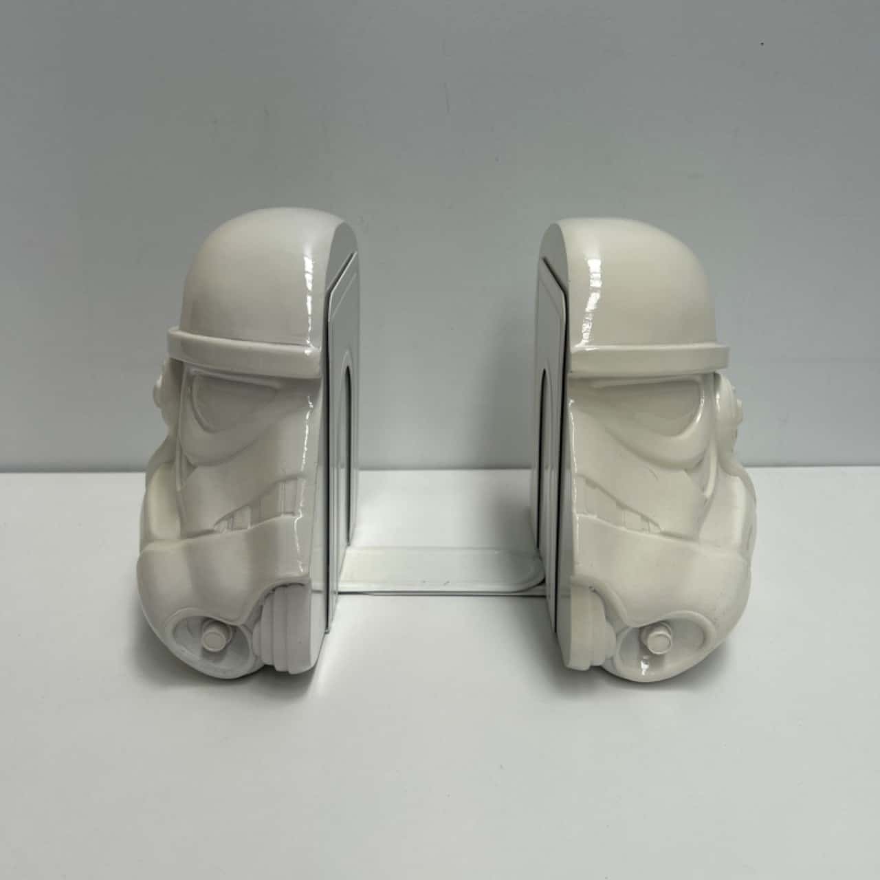 Thumbs up - original Stormtrooper book ends (s)