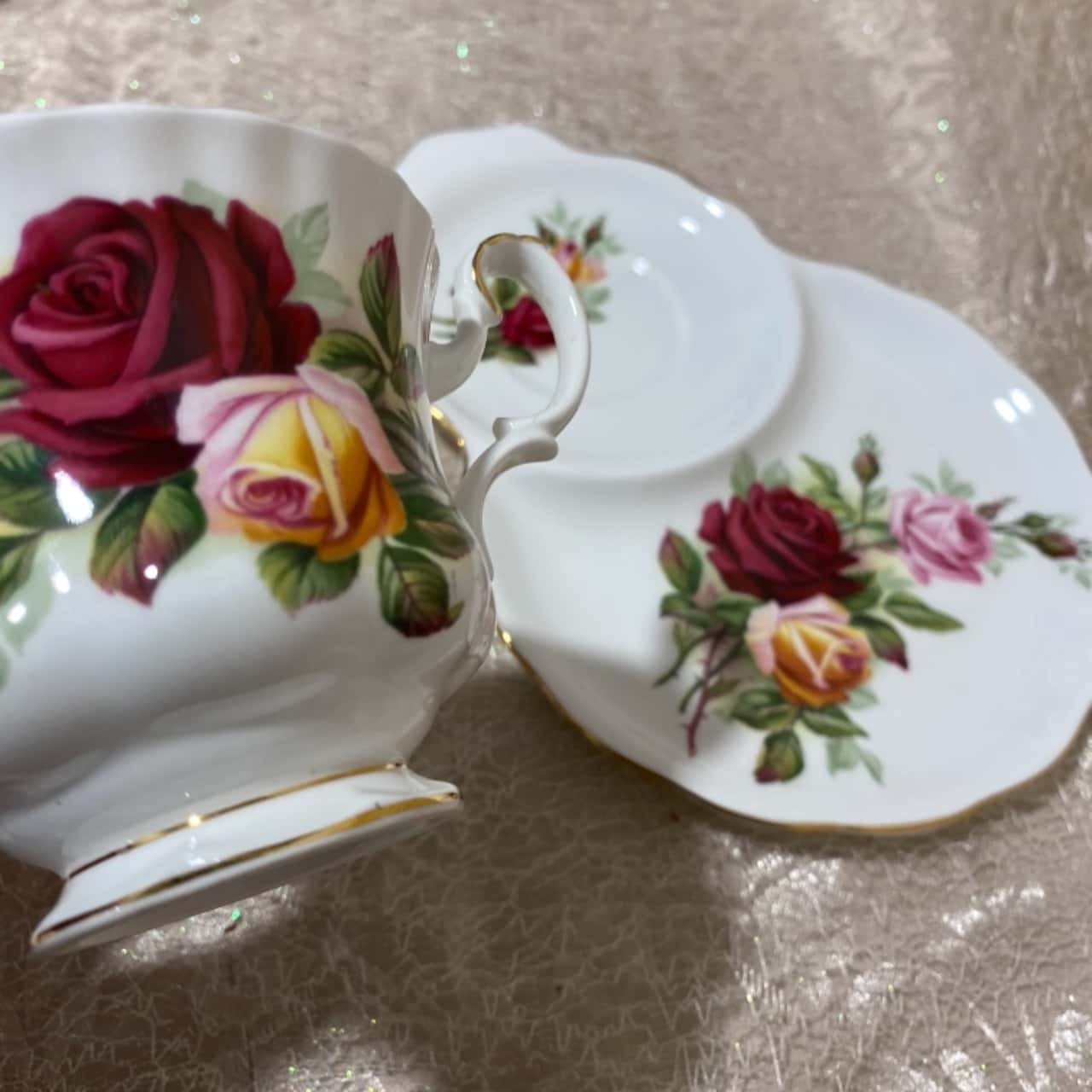 Royal Albert kings ransom Teacup + plate (s)