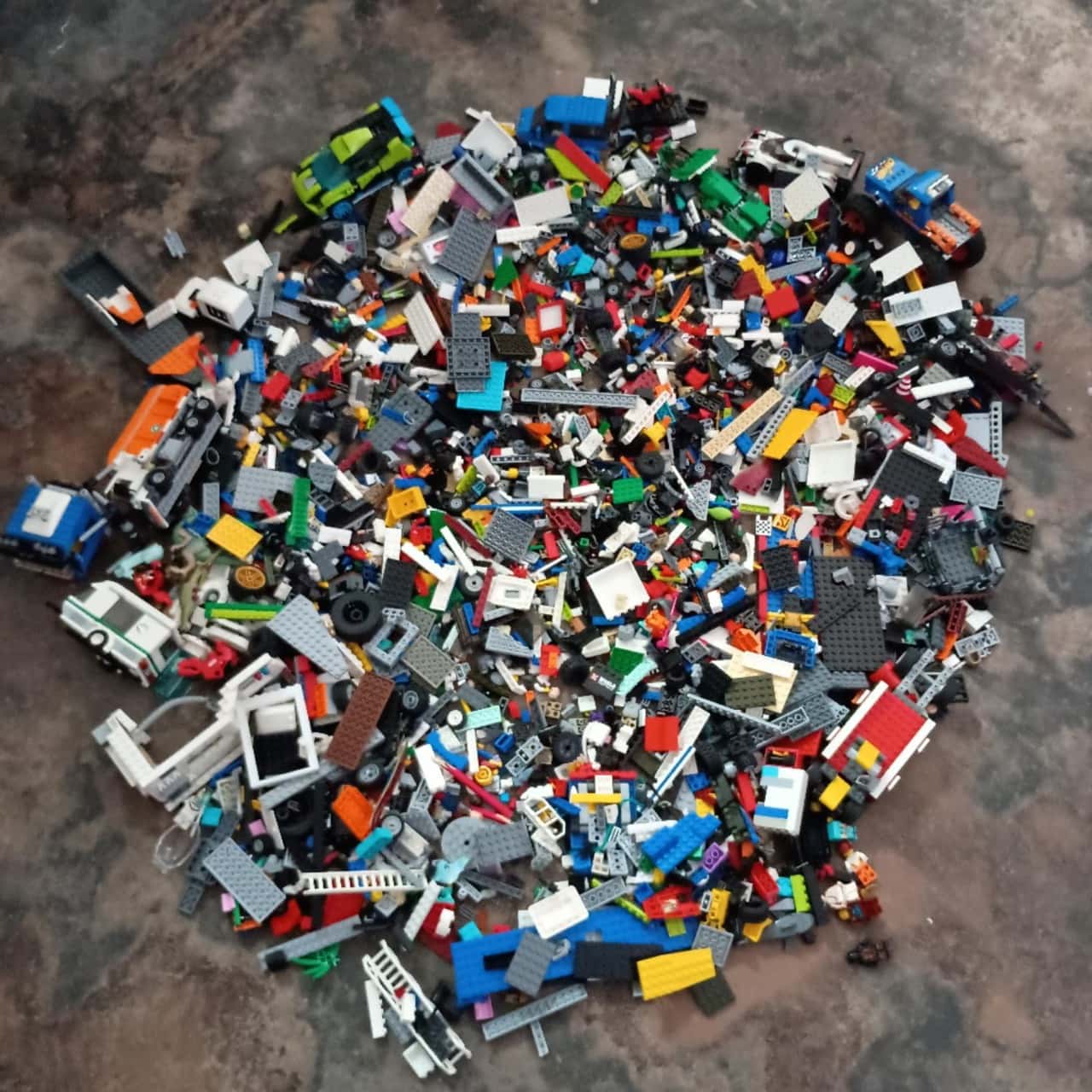 LEGO Vehicle/Loose Pieces - Assorted FUN!(s)