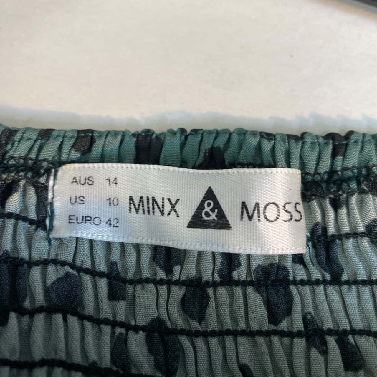 Minx & Moss Womens Size 14 Party Dress Black / Green (s)