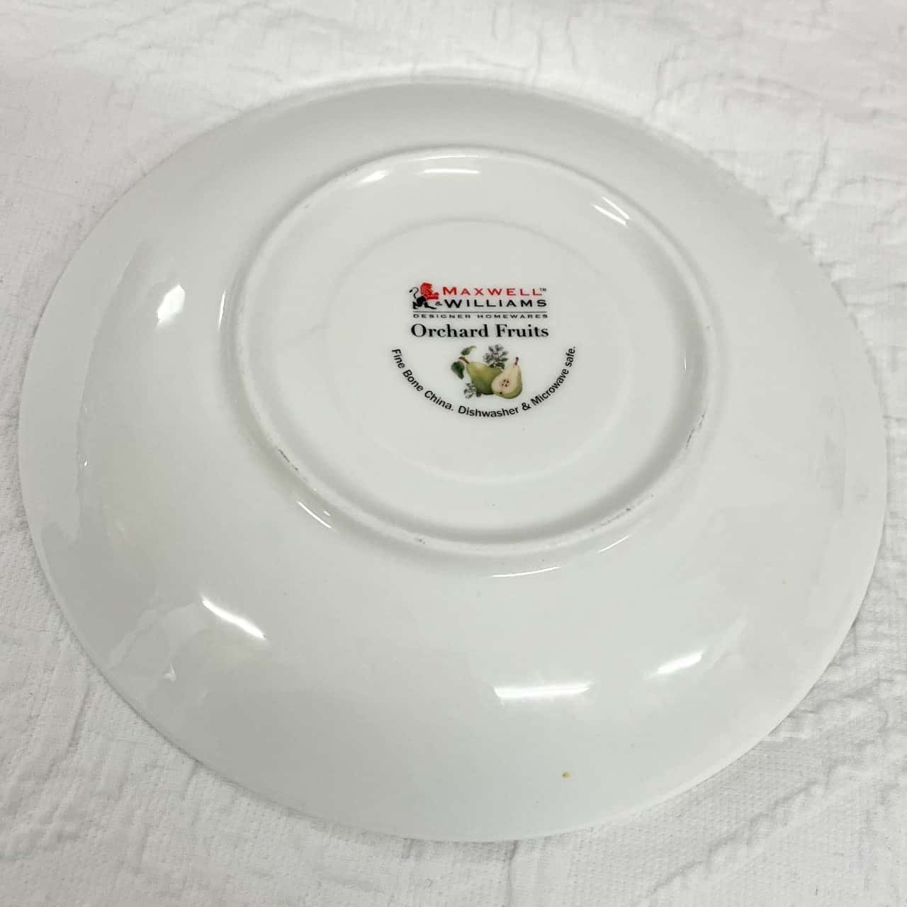 Orchard Fruits Maxwell & Williams Bone China Large cup and saucer(s)