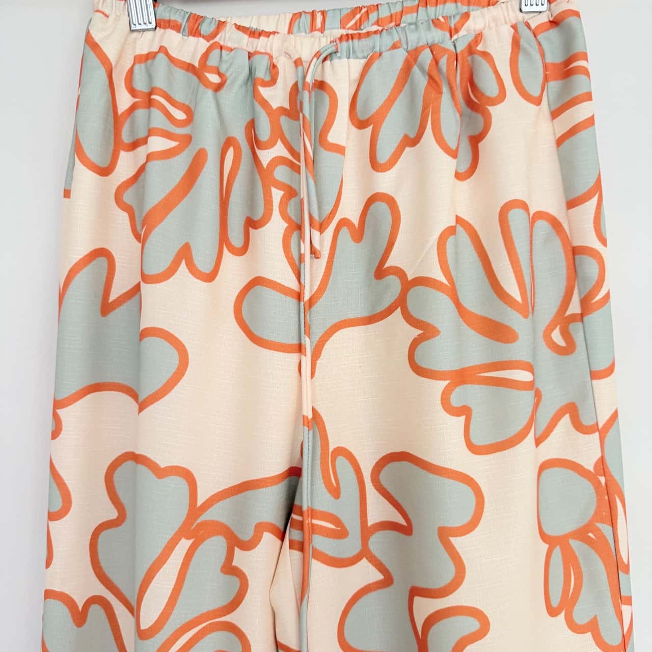 Seven Wonders. Loose Fit Straight Leg Pant. Size XS (s)
