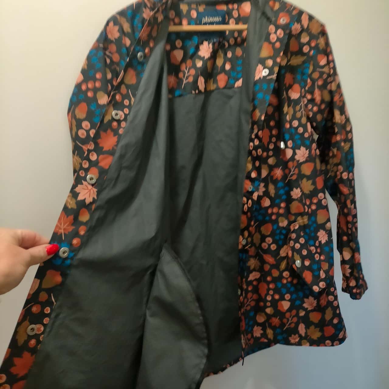 AS NEW Princess Highway Size L Raincoat (s)