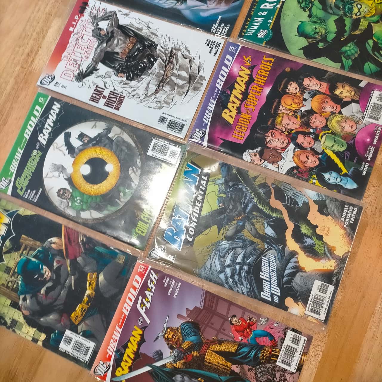 ASSORTED DC BATMAN COMICS AS NEW X 8PCS(s)