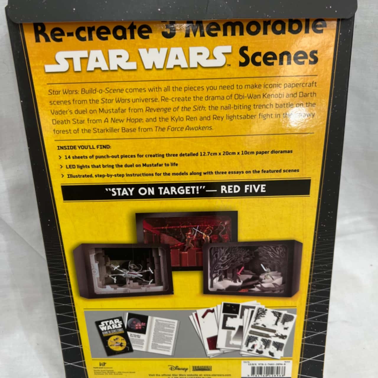 Star Wars: Build a Scene: Build Papercraft Scenes from a Galaxy Far ...