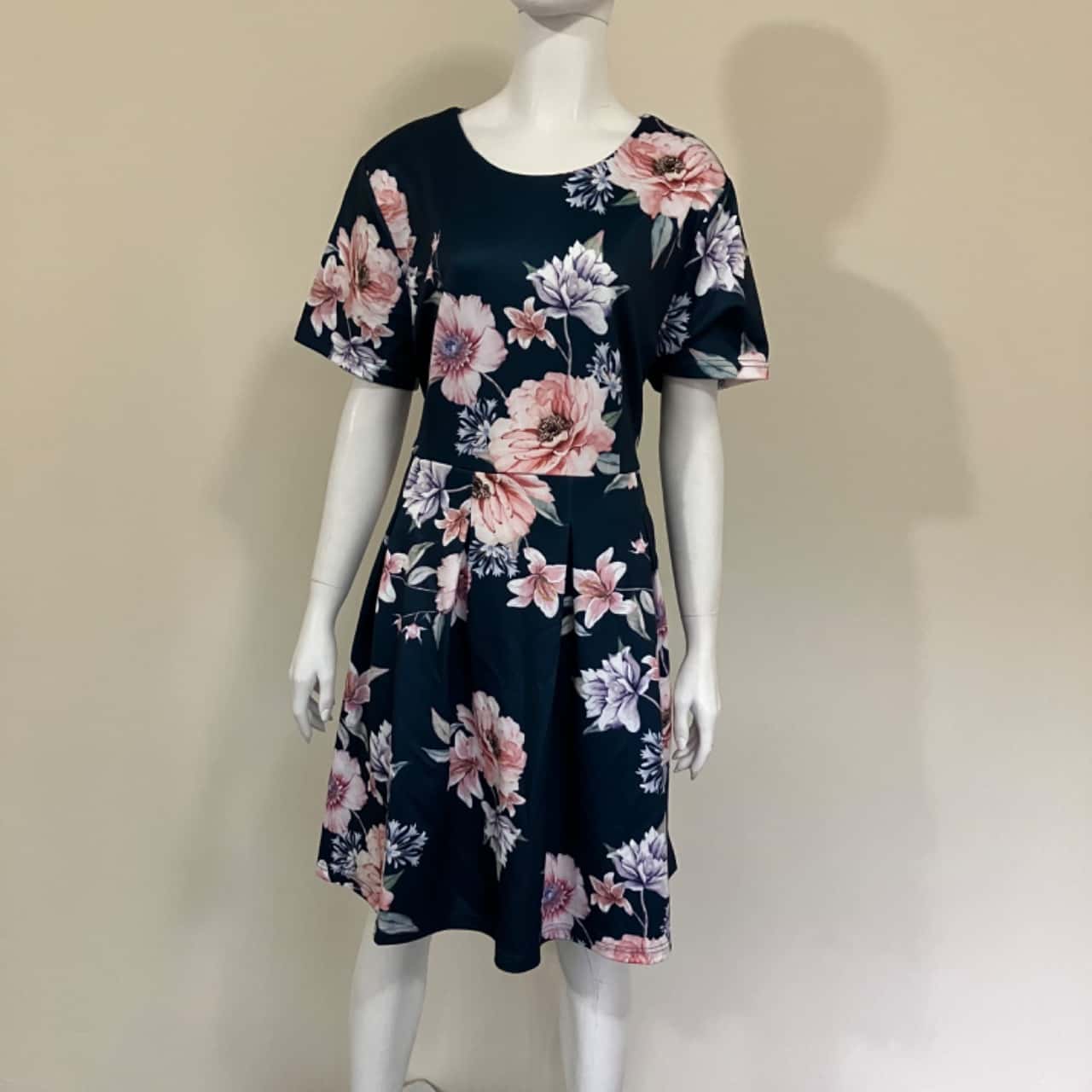 St Frocks Women’s Size 16 Cocktail Dress / Floral Dress / Party Dress ...