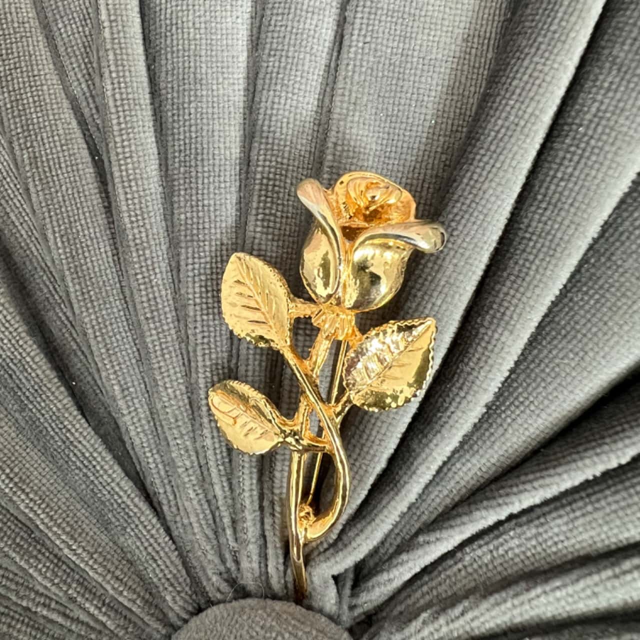 REDUCED Womens Elegant Brooch Single Rose (s)