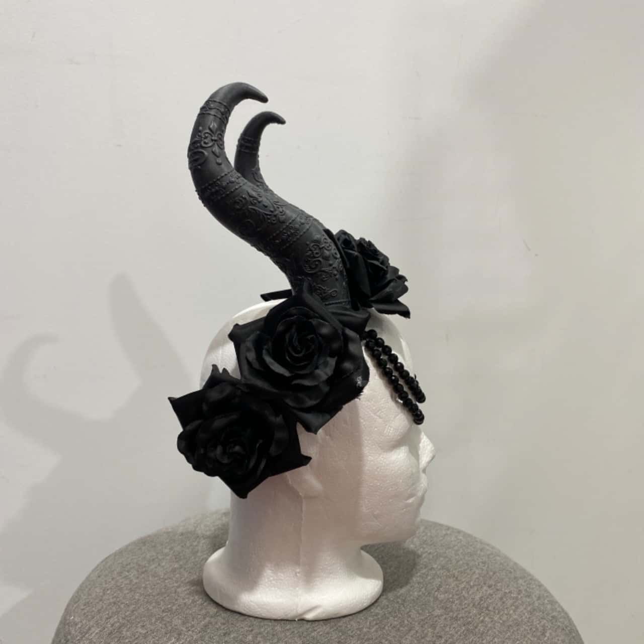 Black Horns With Roses (Perfect For Halloween) (s)