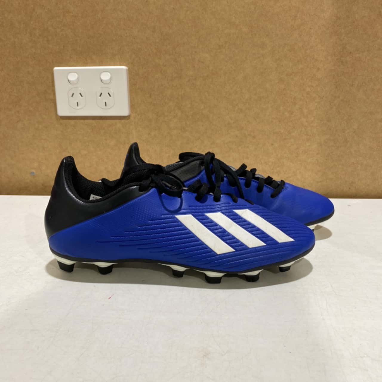 Adidas Kids Size 7 Shoes Blue / White