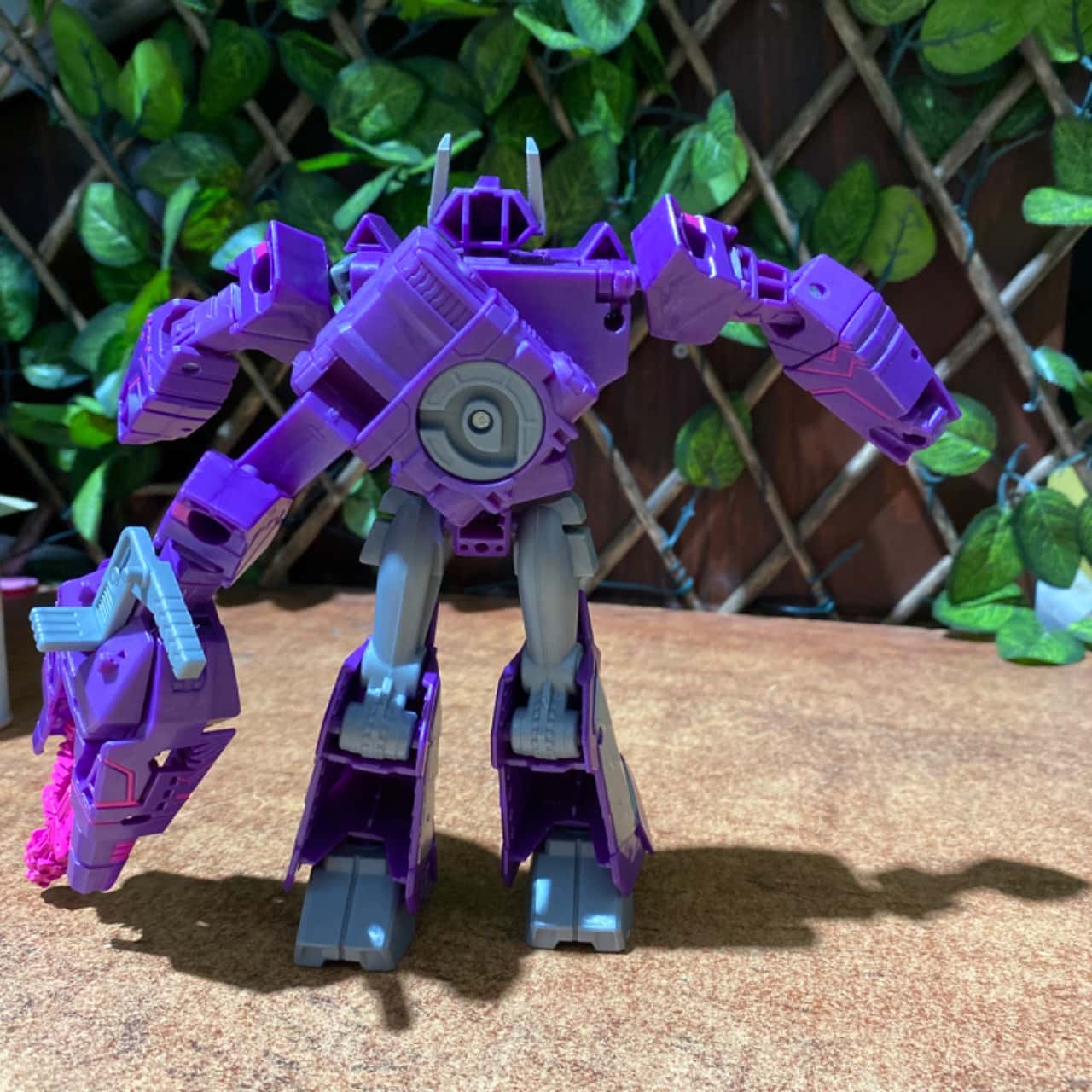 Transformers- cyber verse ultra class shockwave(s)